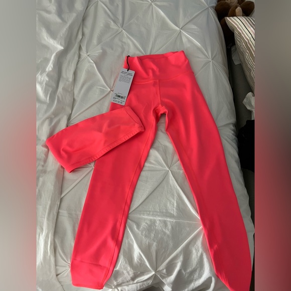 Pants & Jumpsuits | Alo Yoga Pink Set | Poshmark
